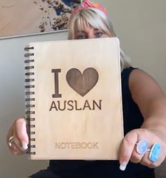 Wooden note book made by a Deaf man – Auslan Journey